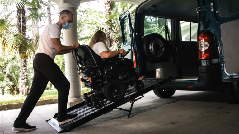 6 Key Components to a Great Public Transit System | DDS Wireless